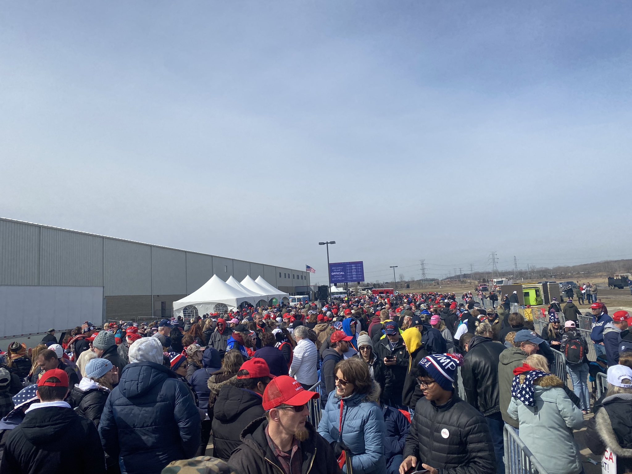 1,000’s Already Lined Up To Watch President Donald Trump ‘Save America ...