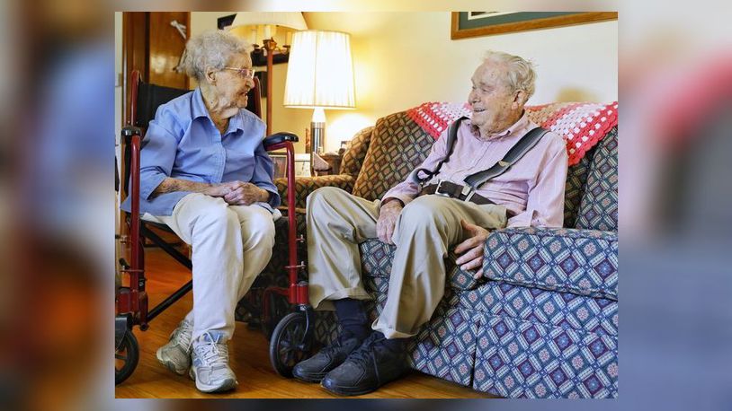 Couple Married For 79-Years Die Hours Apart ‘End Of Their 81-Year Love ...